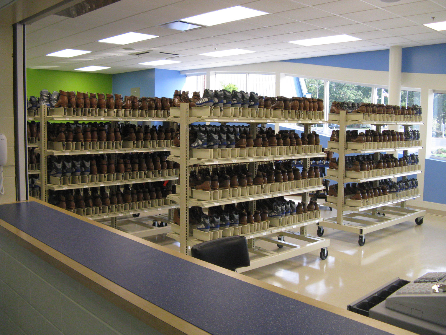 Mobile Ice Skate Rack – American Athletic